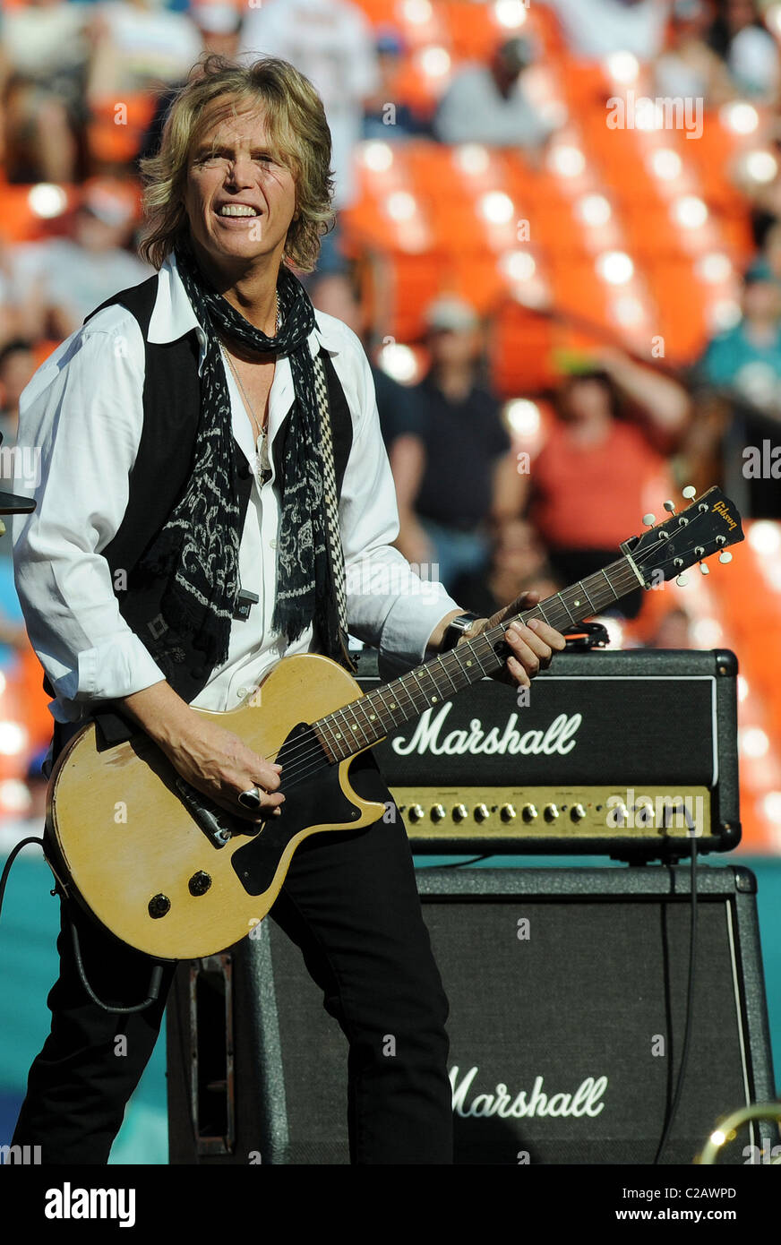 Brian Ray perform a tribute to Les Paul during half time at the Miami ...