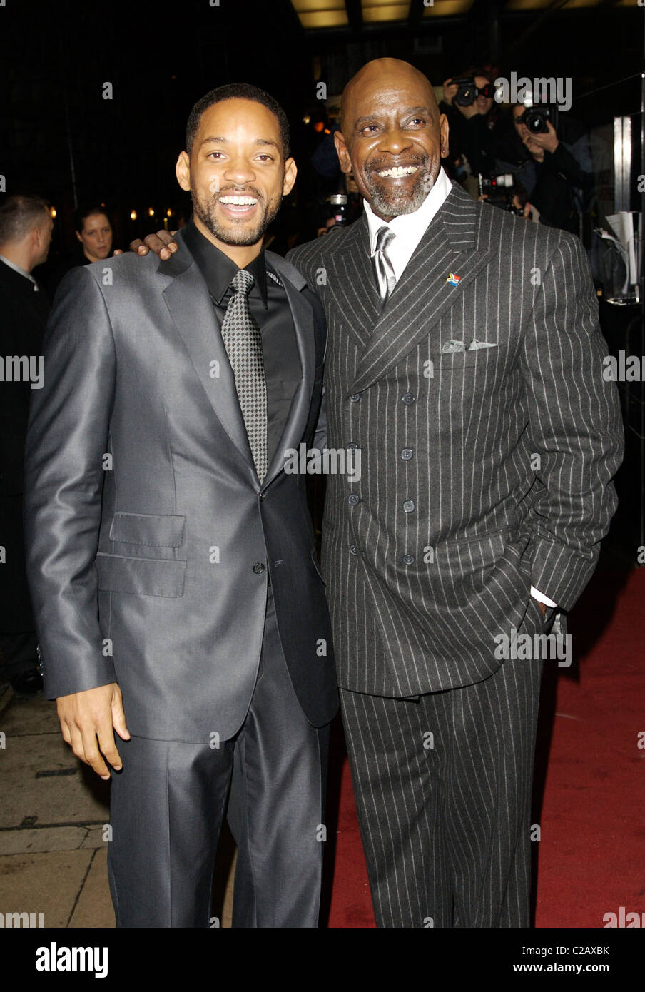 Pursuit of happyness movie hi-res stock photography and images - Alamy