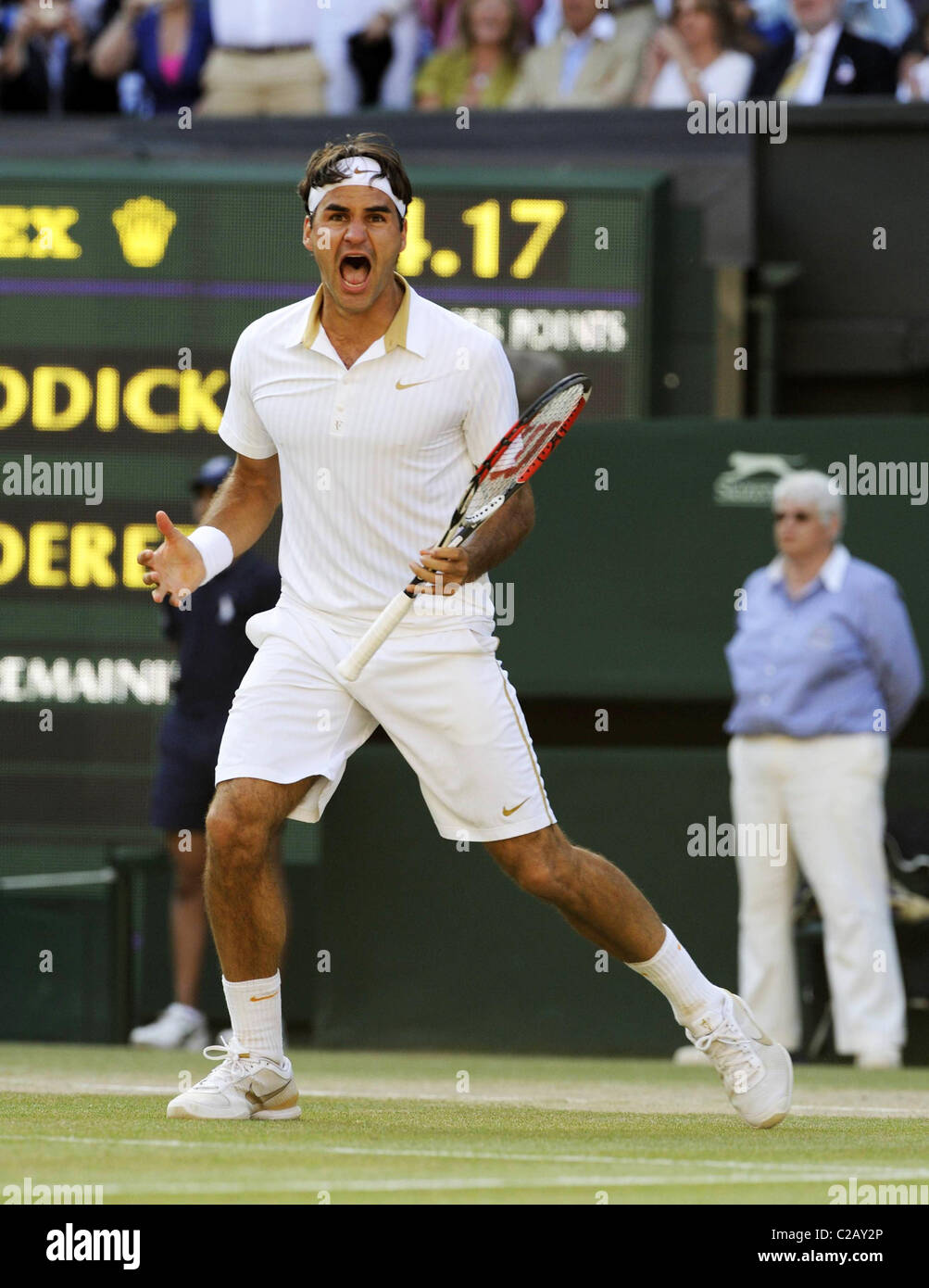 Roger Federer 2009 Wimbledon Tennis Championships - Men's Single Final ...
