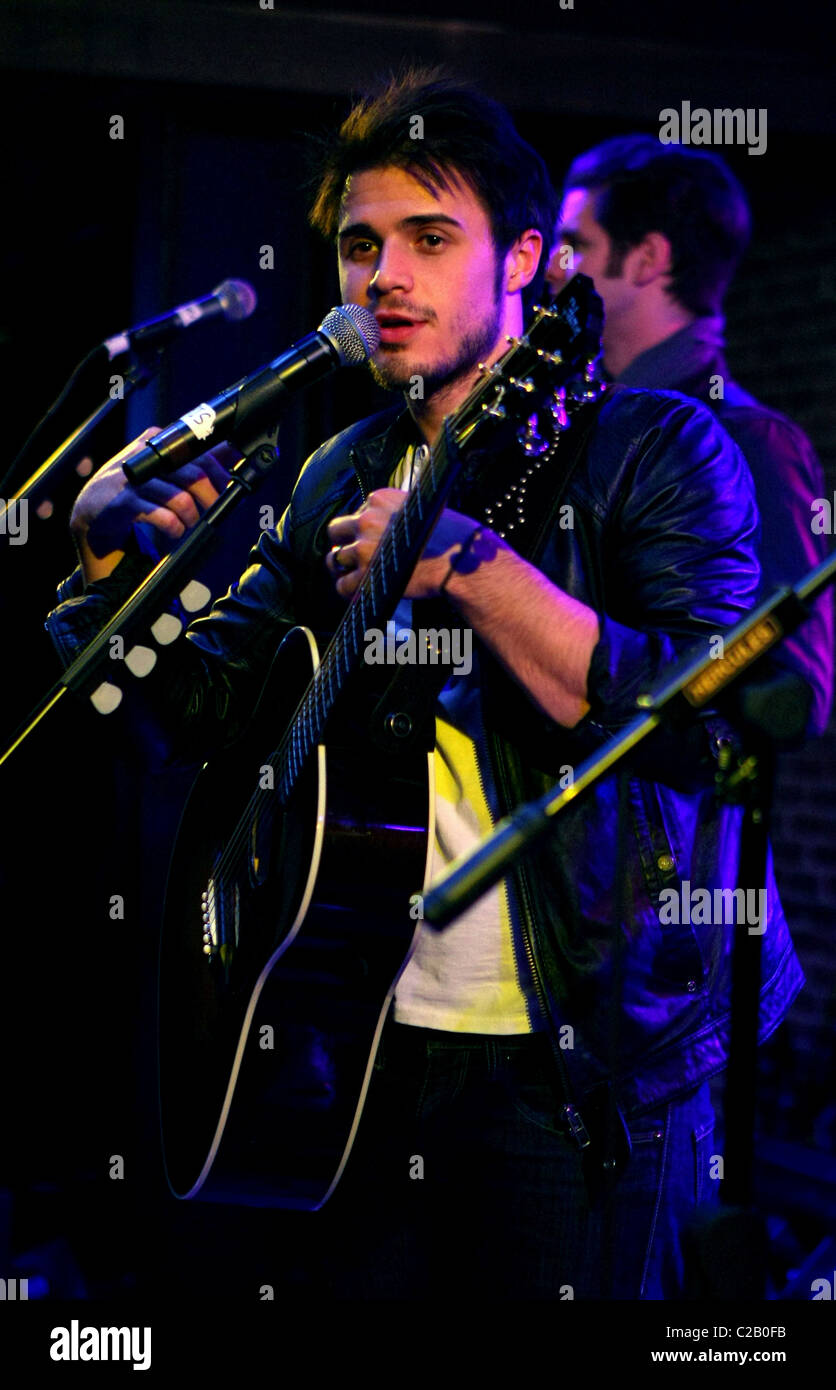 Kris Allen The American Idol winner makes a special appearance at 'B.B ...