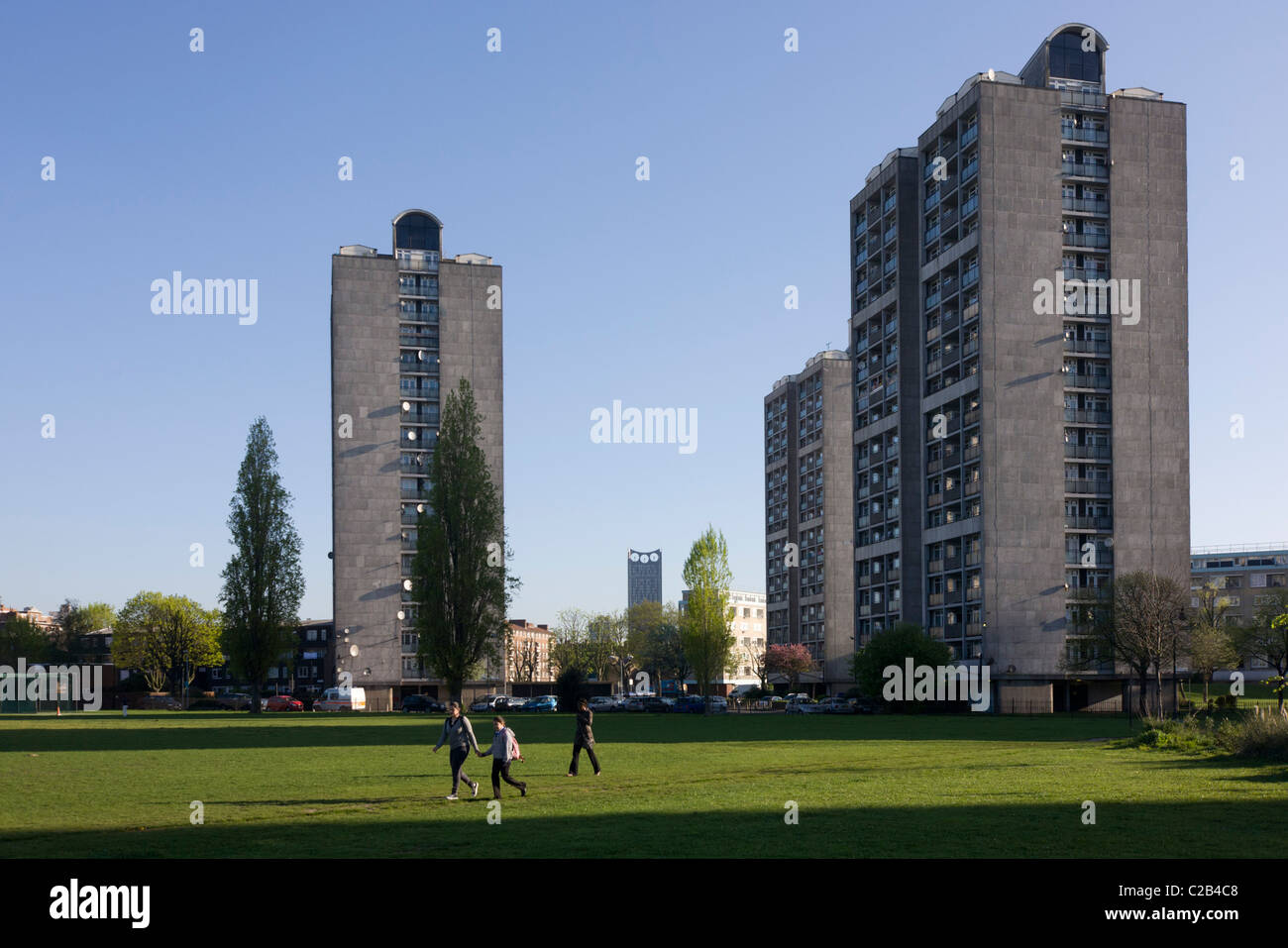 City council high rise flats hi-res stock photography and images - Alamy