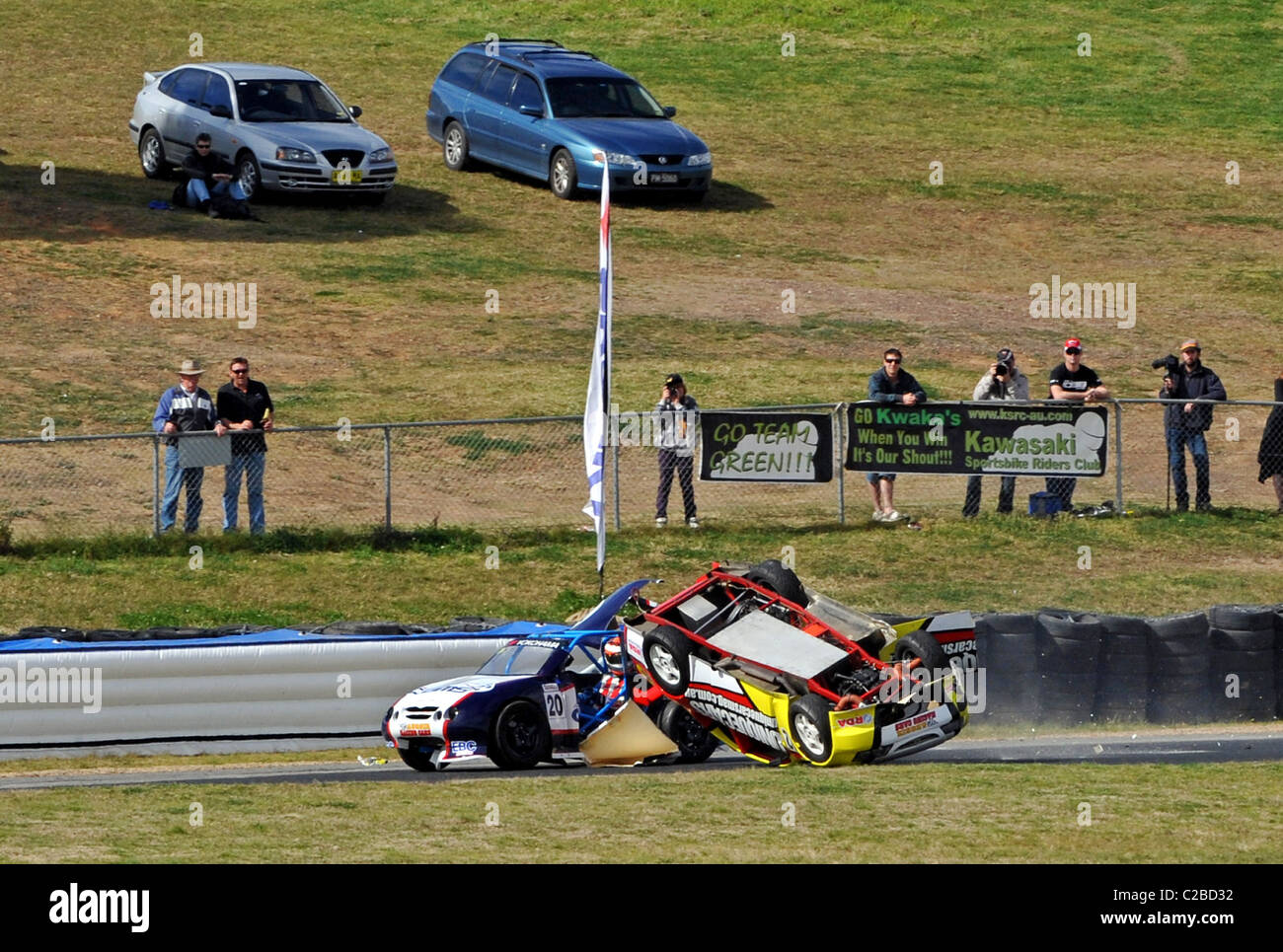 Aussie TG Presenter Crash Top Gear Australia presenter Steve Pizzati ...
