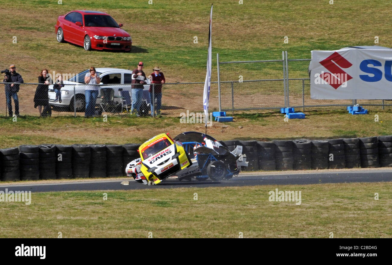 Aussie TG Presenter Crash Top Gear Australia presenter Steve Pizzati ...
