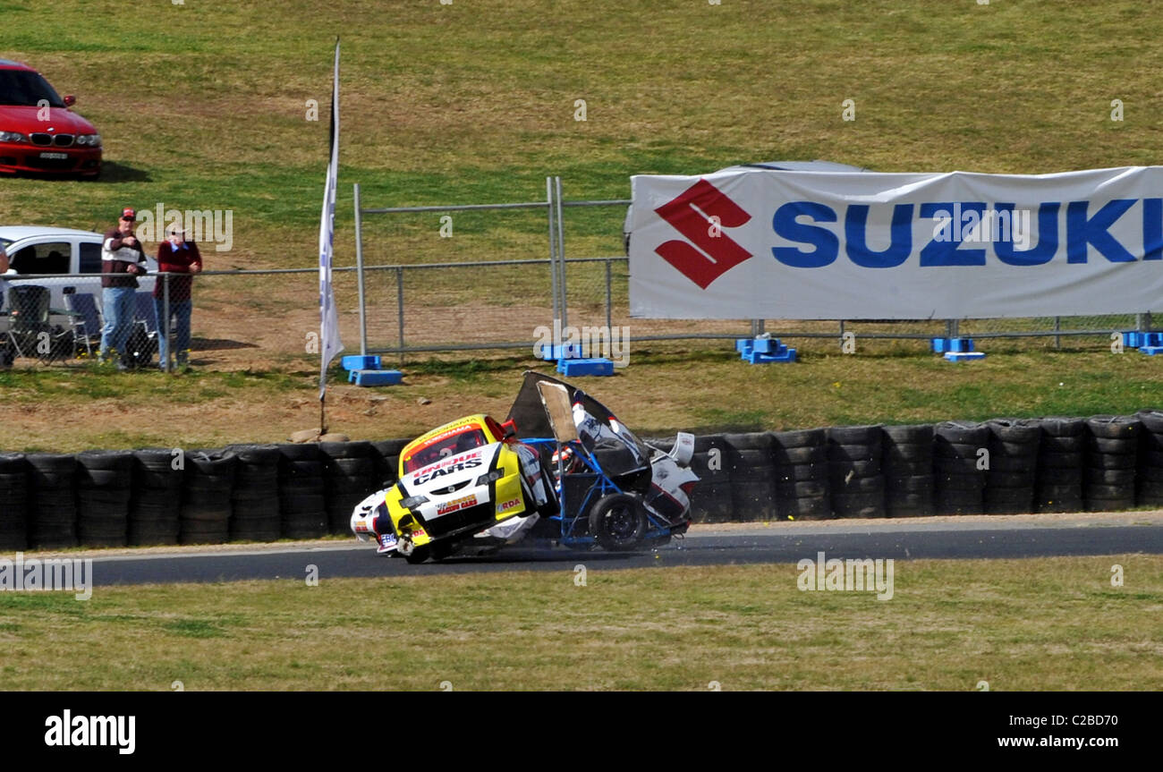 Aussie TG Presenter Crash Top Gear Australia presenter Steve Pizzati ...