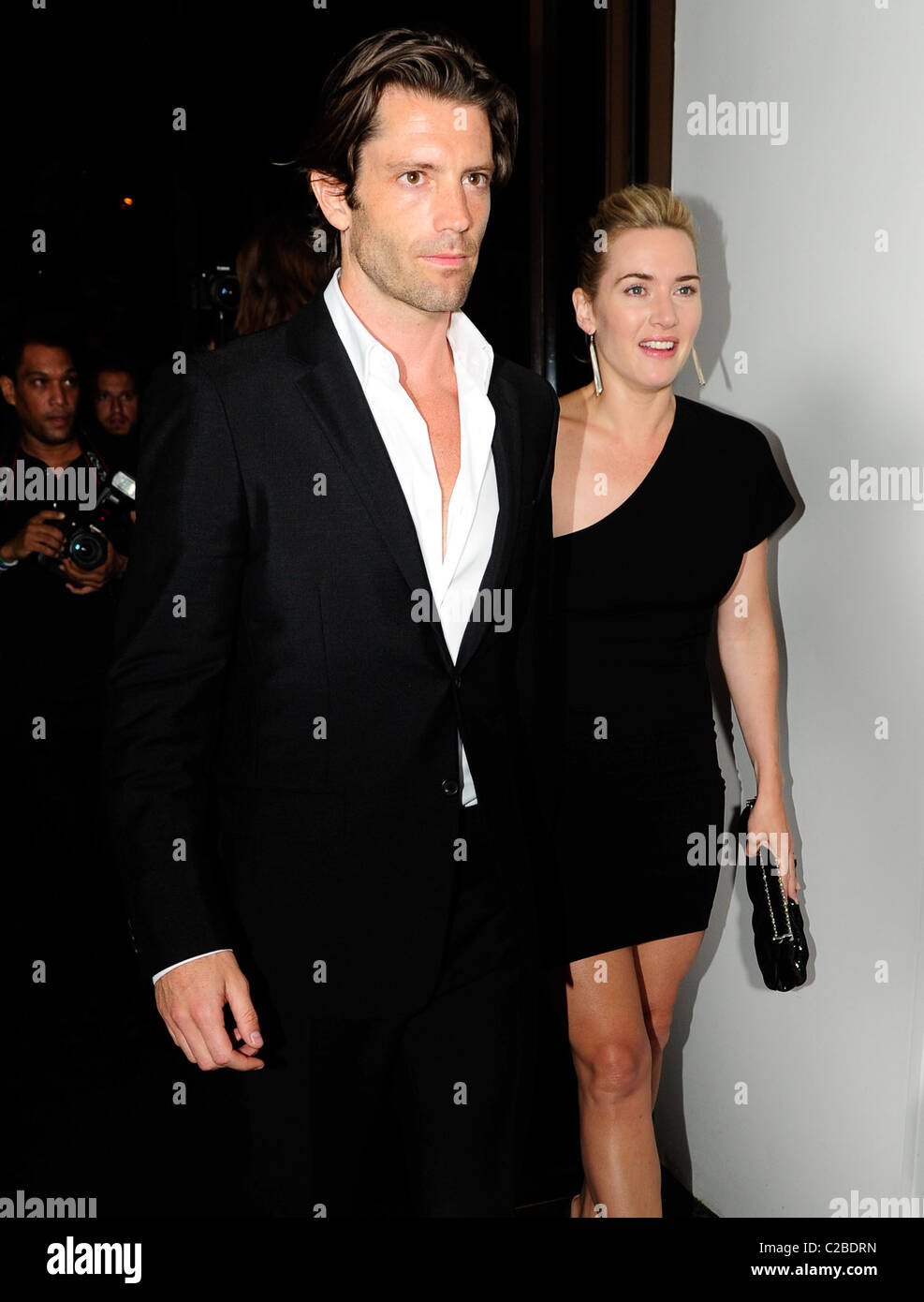 Kate Winslet and boyfriend Louis Dowler Mario Testino's 'Todo o Nada ...