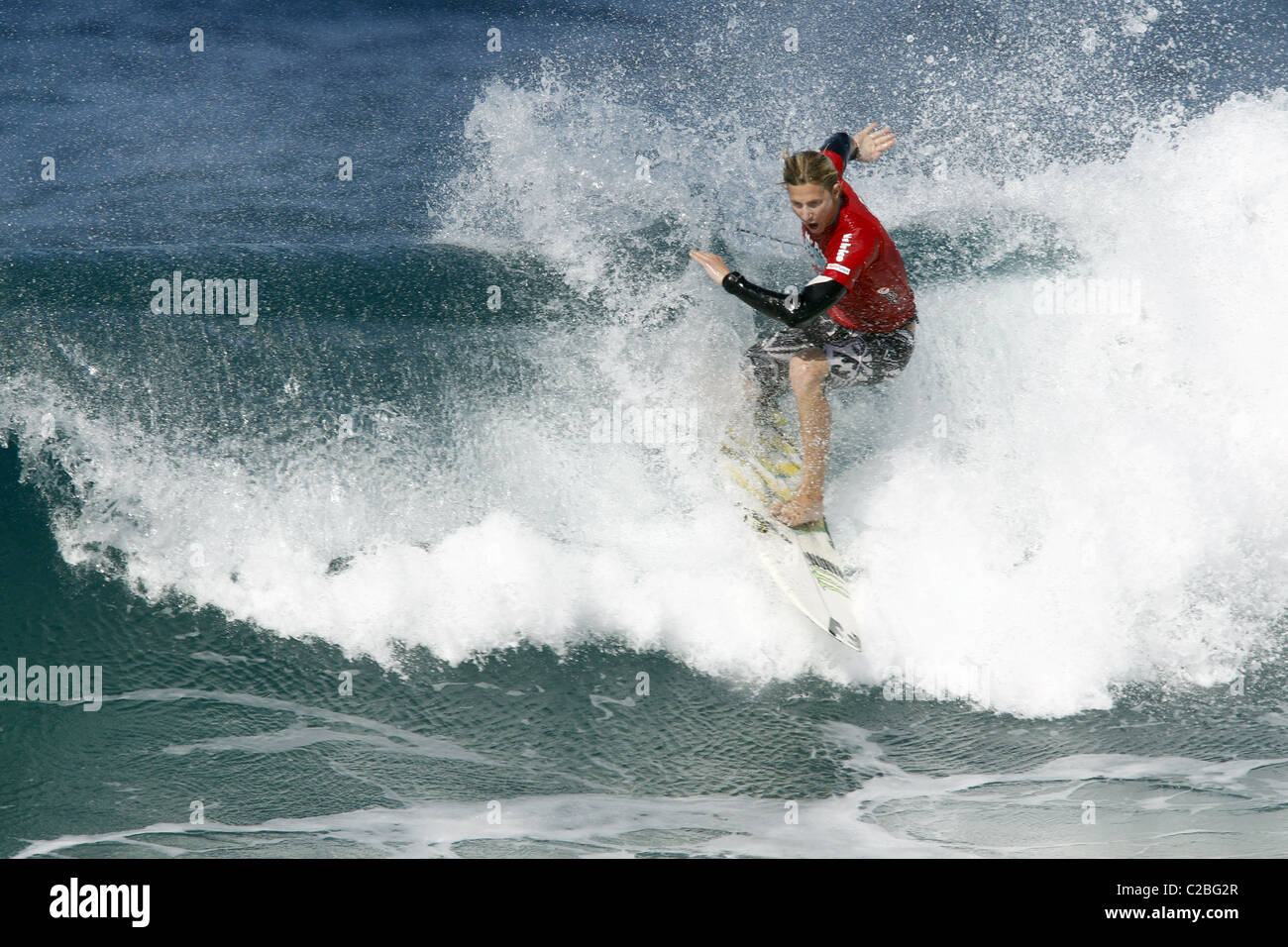 MATTHEW BROMLEY SOUTH AFRICAN PRO SURFER SOUTH AFRICAN PRO SURFER ...