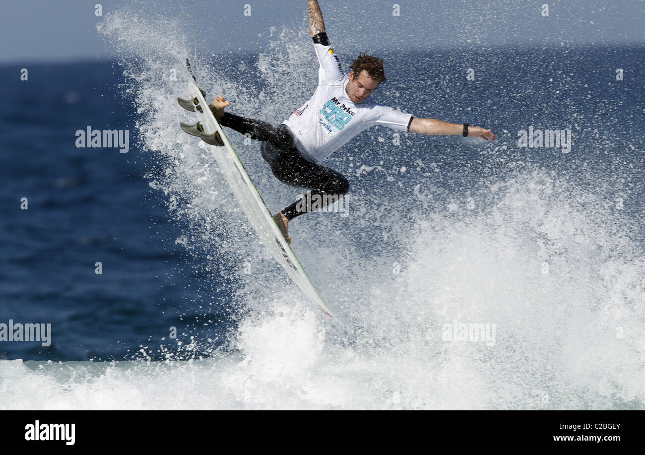 RICKY BASNETT SOUTH AFRICAN PRO SURFER SOUTH AFRICAN PRO SURFER BALLITO ...