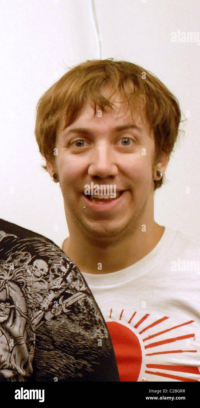 **File photo** * HAWTHORN HEIGHTS GUITARIST DEAD AT 25 Indie rockers ...