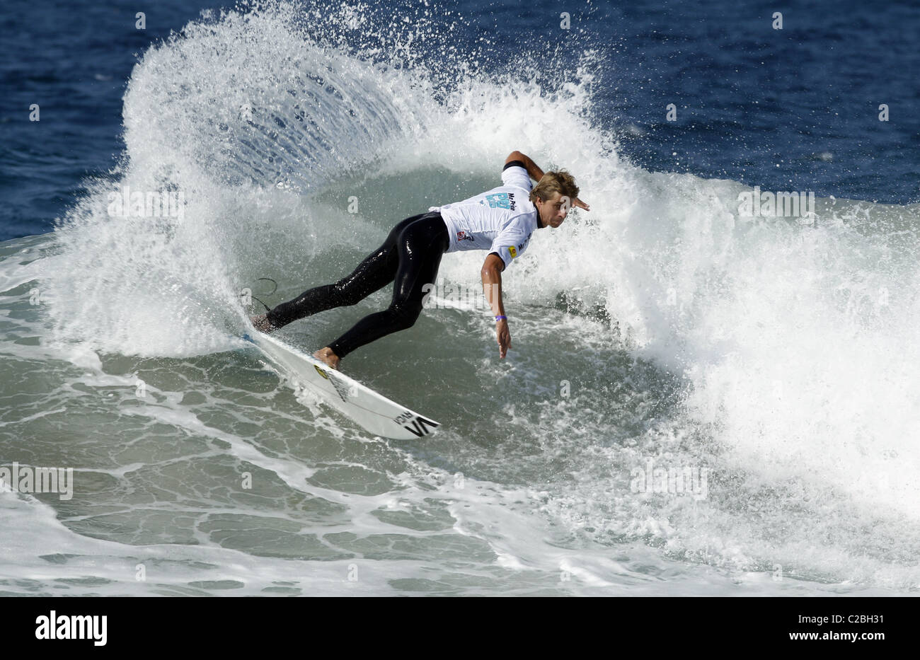 SIMON FISH SOUTH AFRICAN PRO SURFER SOUTH AFRICAN PRO SURFER BALLITO ...