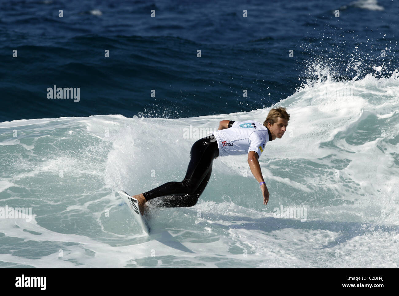 SIMON FISH SOUTH AFRICAN PRO SURFER SOUTH AFRICAN PRO SURFER BALLITO ...