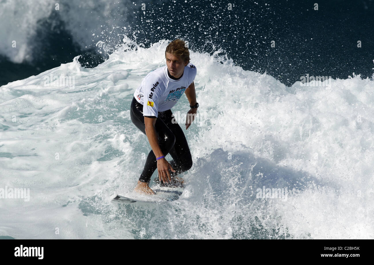 SIMON FISH SOUTH AFRICAN PRO SURFER SOUTH AFRICAN PRO SURFER BALLITO ...