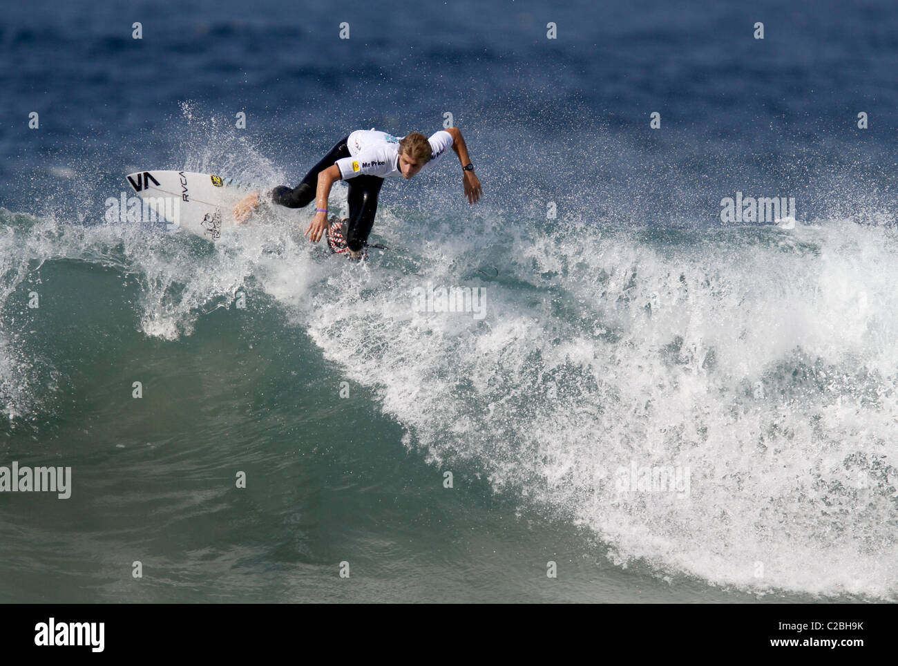 SIMON FISH SOUTH AFRICAN PRO SURFER SOUTH AFRICAN PRO SURFER BALLITO ...