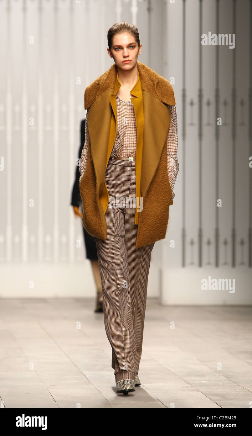 Jaeger London collection AW 2011/12 at London Fashion Week Stock Photo ...