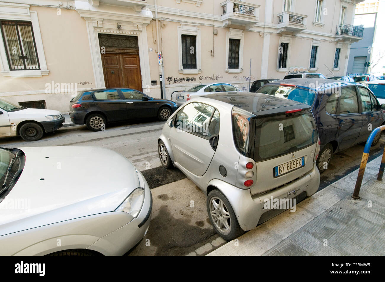 Smart car small mercedes High Resolution Stock Photography and Images ...