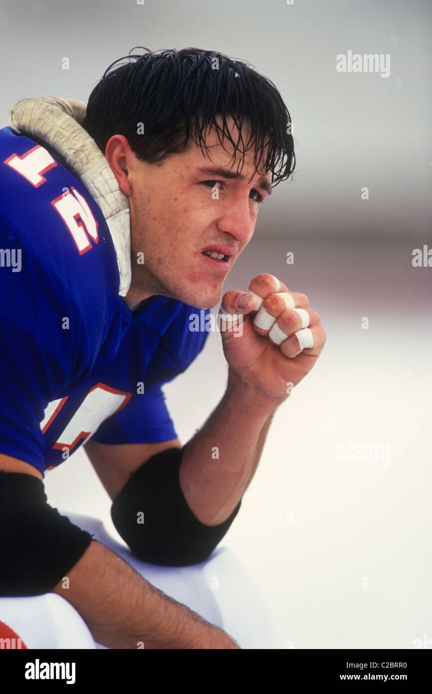 American football player on the bench Stock Photo - Alamy