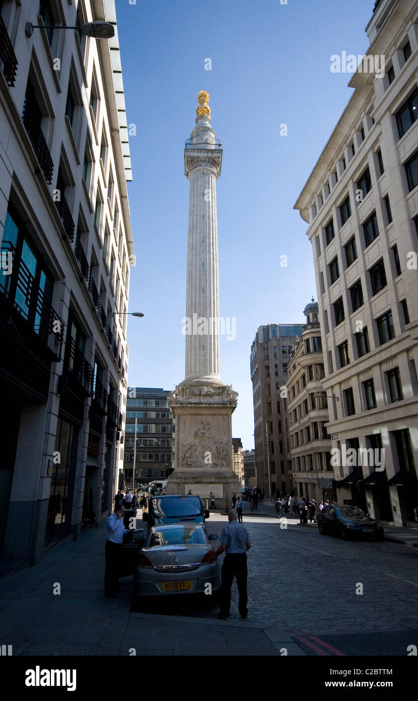 The monument to the fire of london hi-res stock photography and images ...