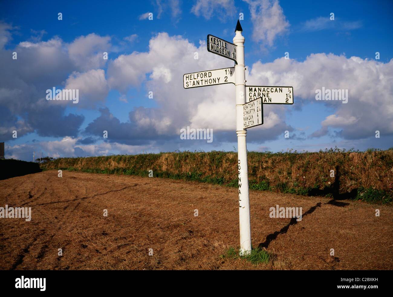 Signpost Cornwall England Stock Photo - Alamy