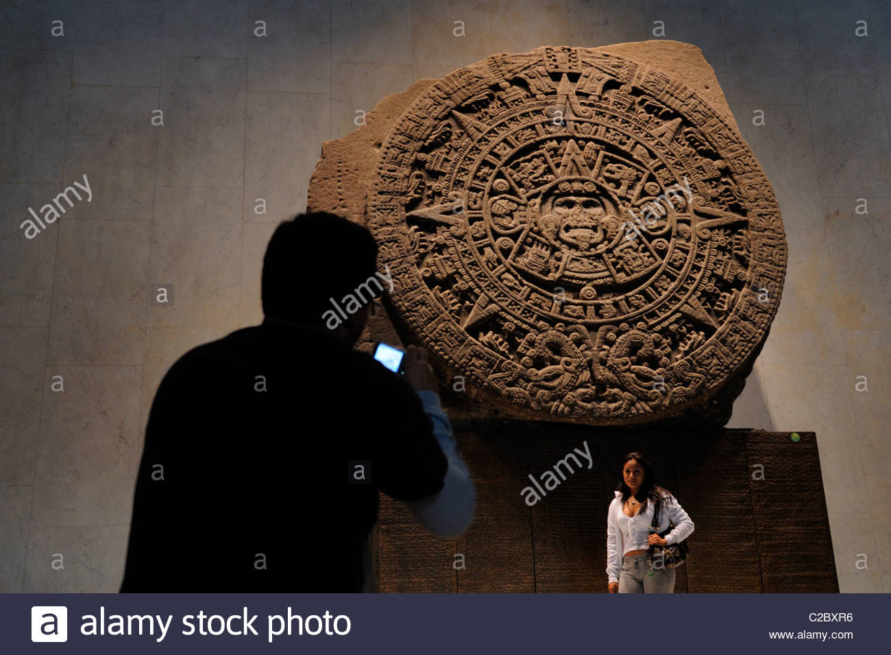 Aztec Calendar Stone Stock Photos & Aztec Calendar Stone Stock Images ...