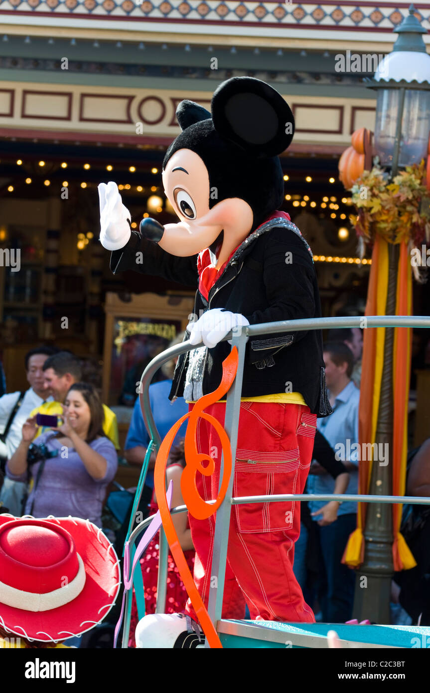 Mickey Mouse Character at Disneyland in Anaheim California Stock Photo ...