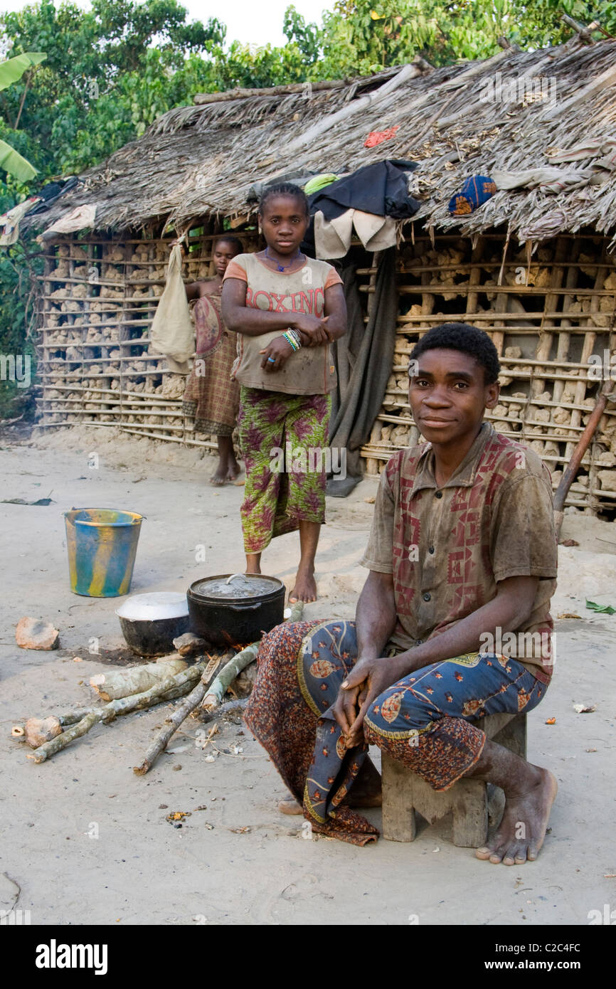 Congo native hi-res stock photography and images - Alamy
