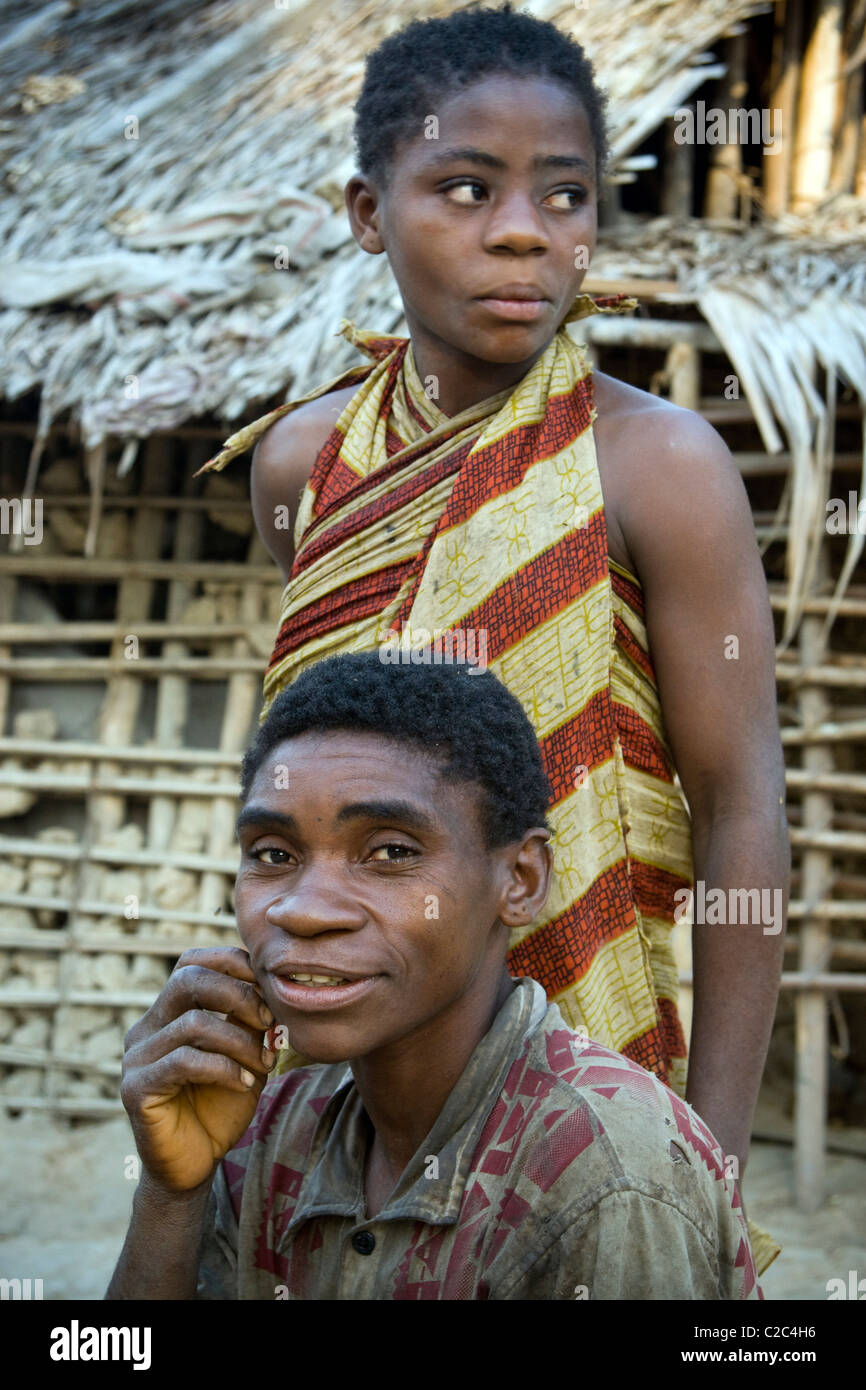 Pygmies africa hi-res stock photography and images - Alamy