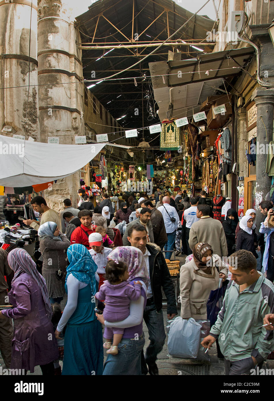 Damascus Syria Bazaar Souk Souq market shop Stock Photo - Alamy