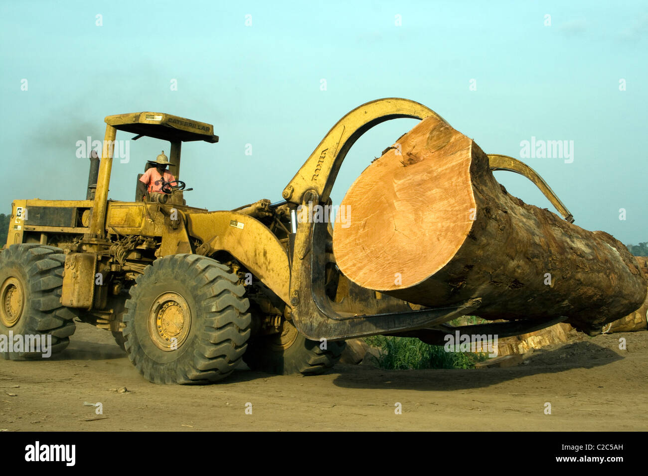 Betou ,Ubangi River ,Republic of Congo Stock Photo - Alamy