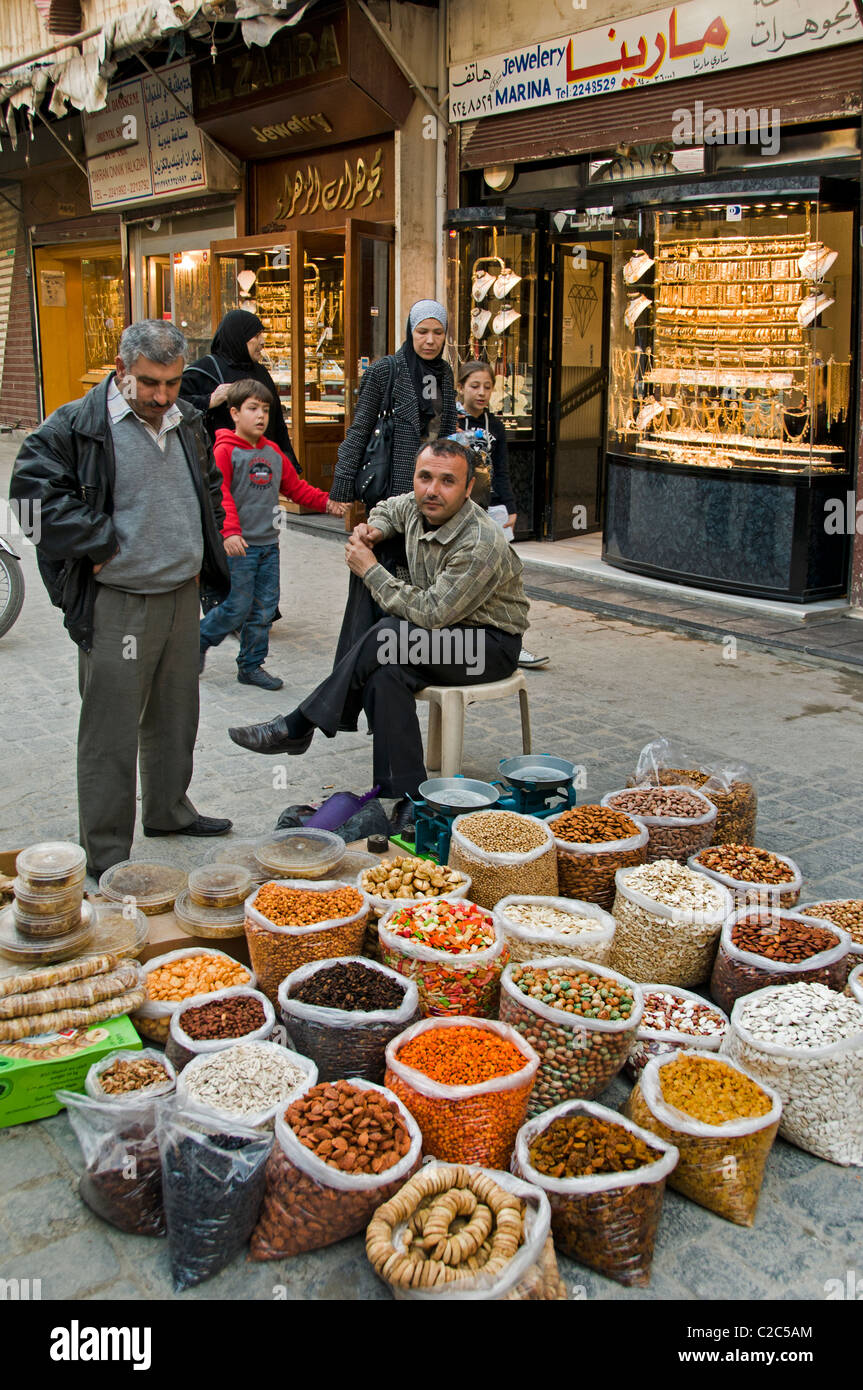 Damascus Syria Bazaar Souk Souq market shop Stock Photo - Alamy