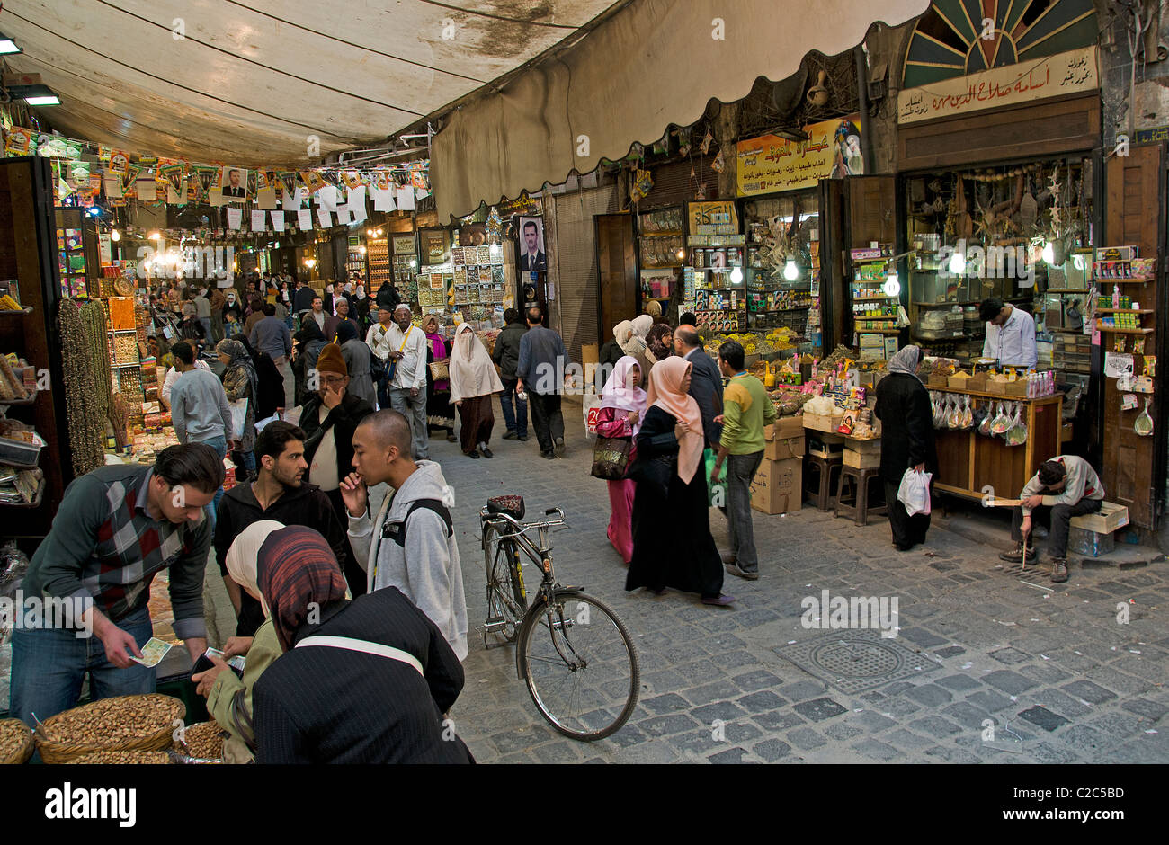 Damascus Syria Bazaar Souk Souq market shop Stock Photo - Alamy