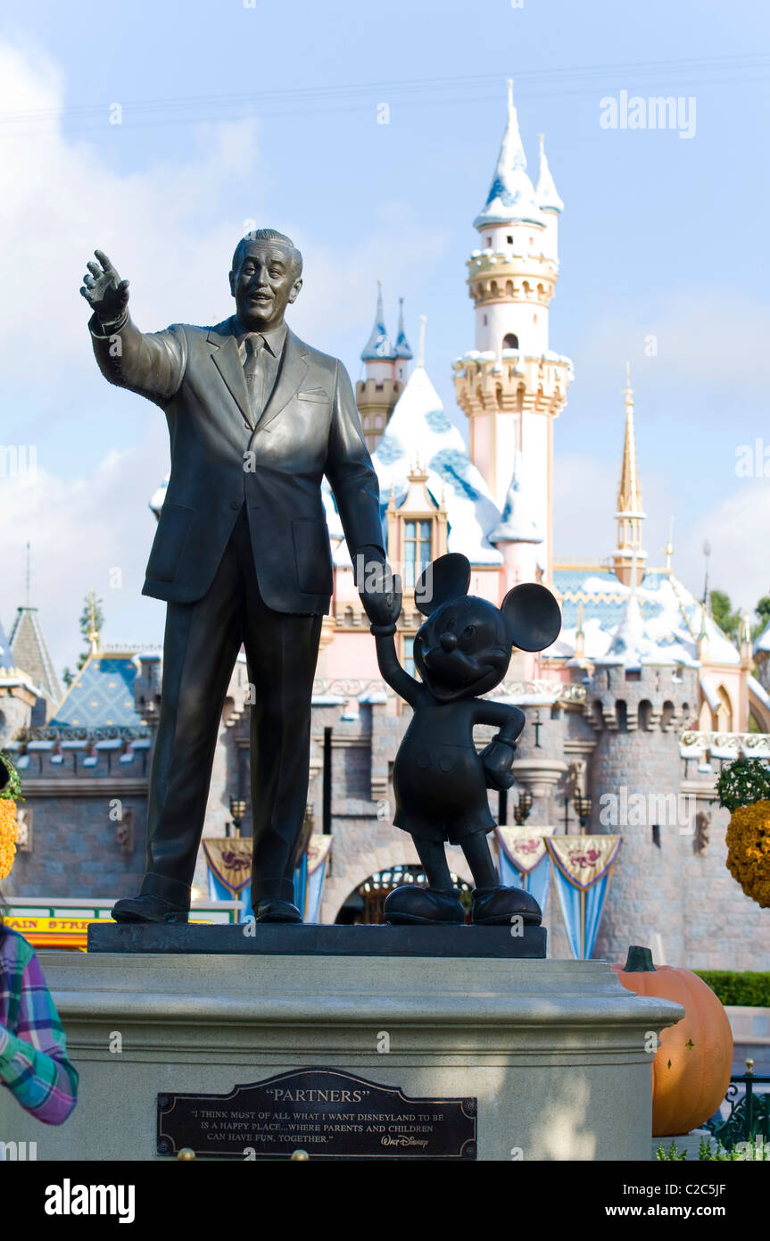 Walt Disney and Mickey Mouse Statue at Disneyland Amusement Park in ...