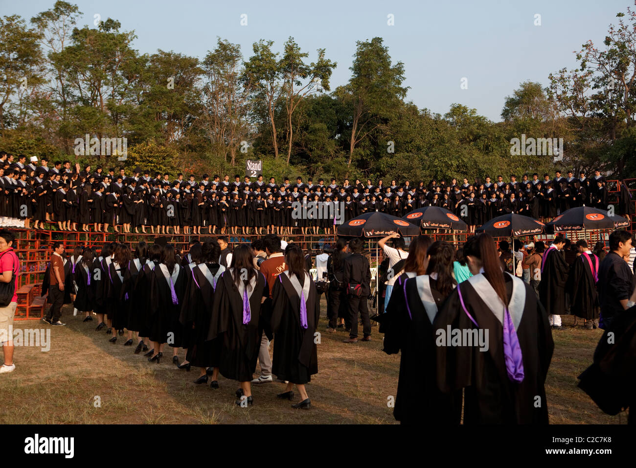 Chiang Mai university student take a commemorative photograph for ...