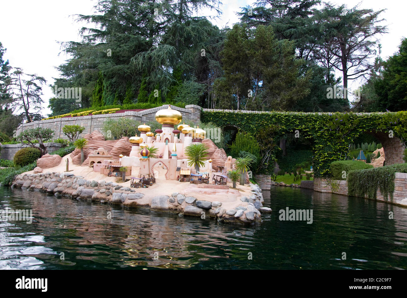 Aladdin castle disneyland amusement park hi-res stock photography and ...