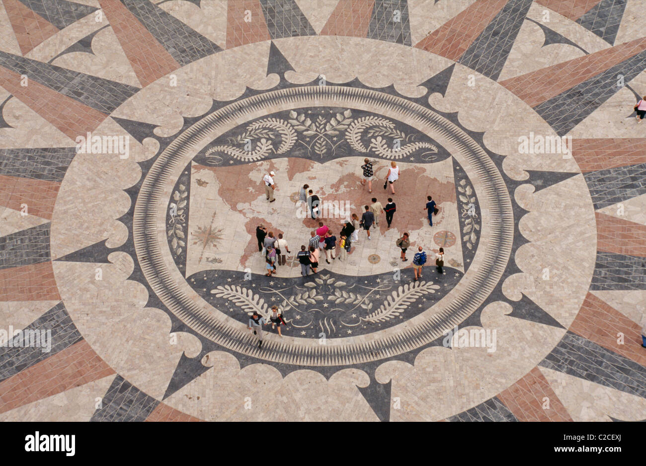 Pavement compass monument discoveries lisbon hi-res stock photography ...