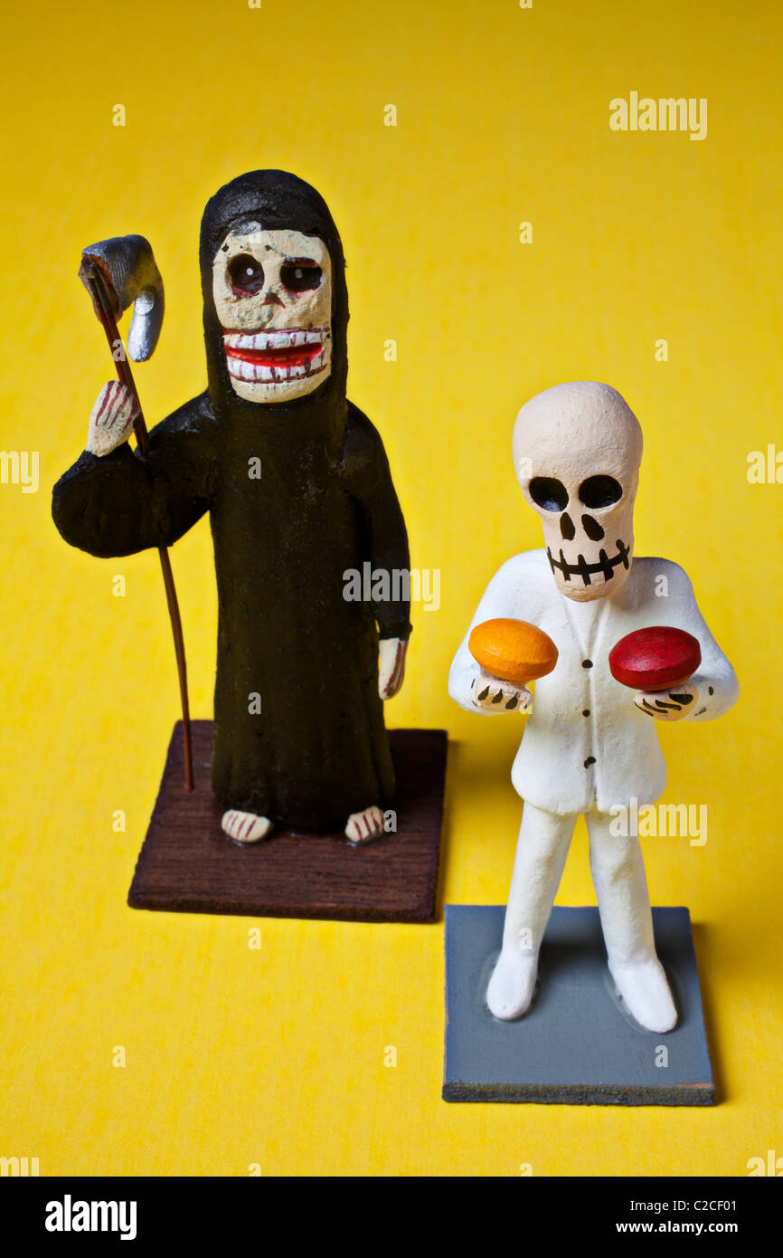 Grim reaper funny hi-res stock photography and images - Alamy