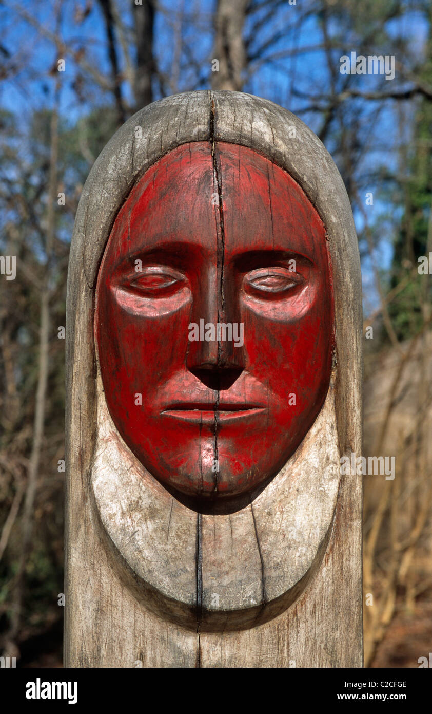 Powhatan indian village at jamestown hi-res stock photography and ...