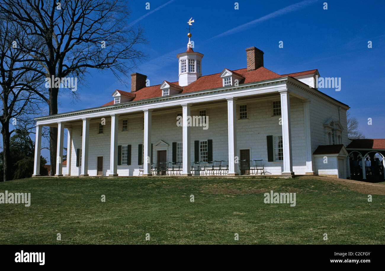Virginia plantation 18th century hi-res stock photography and images ...