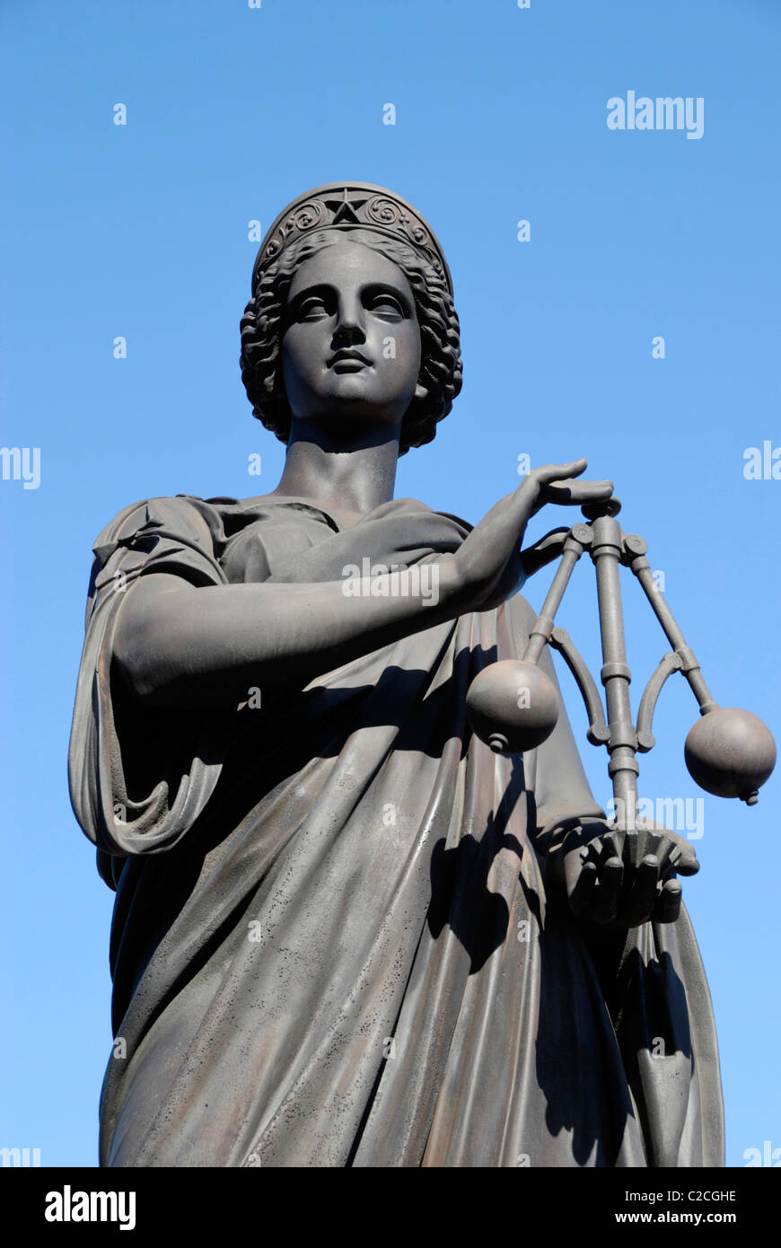 Statue woman science hi-res stock photography and images - Alamy