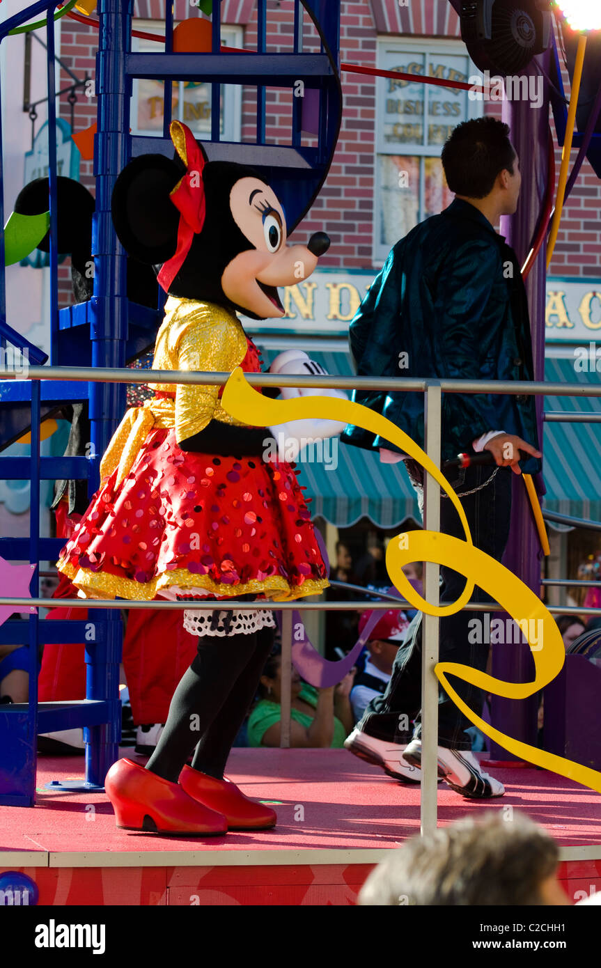 Minnie Mouse Character at Disneyland in Anaheim California Stock Photo ...