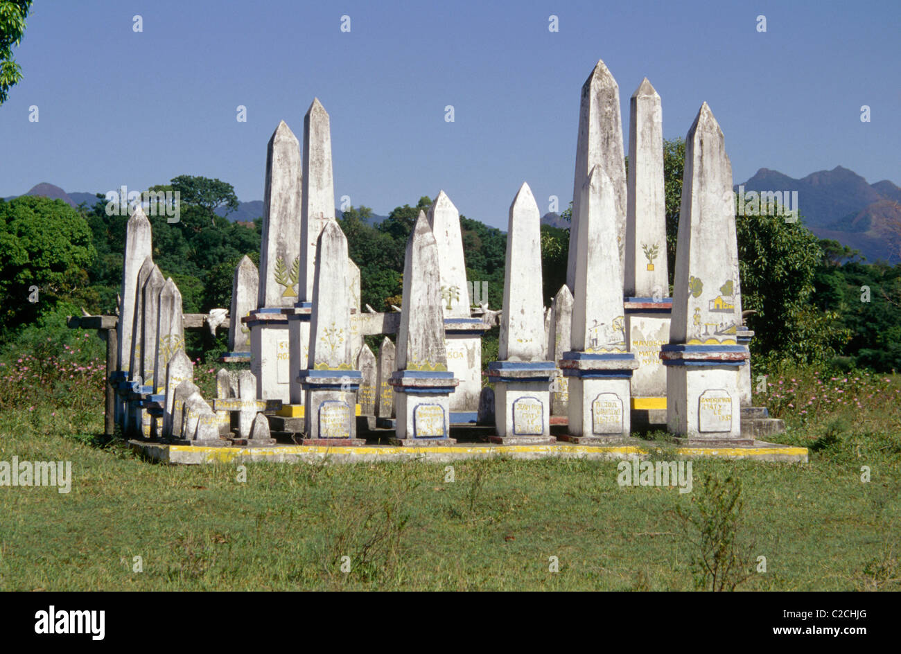 Burial madagascar hi-res stock photography and images - Alamy