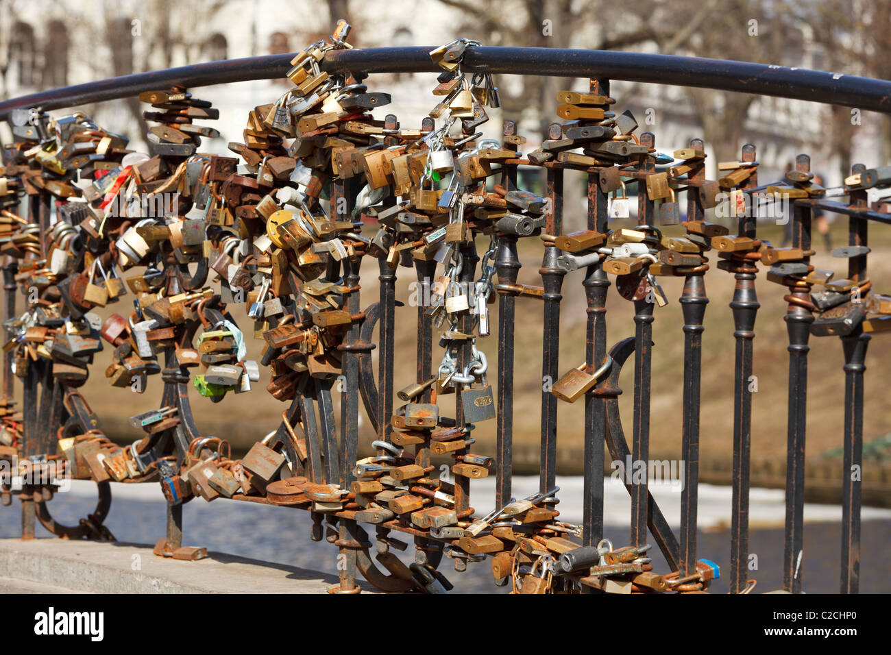 Padlock on railing bridge hi-res stock photography and images - Alamy