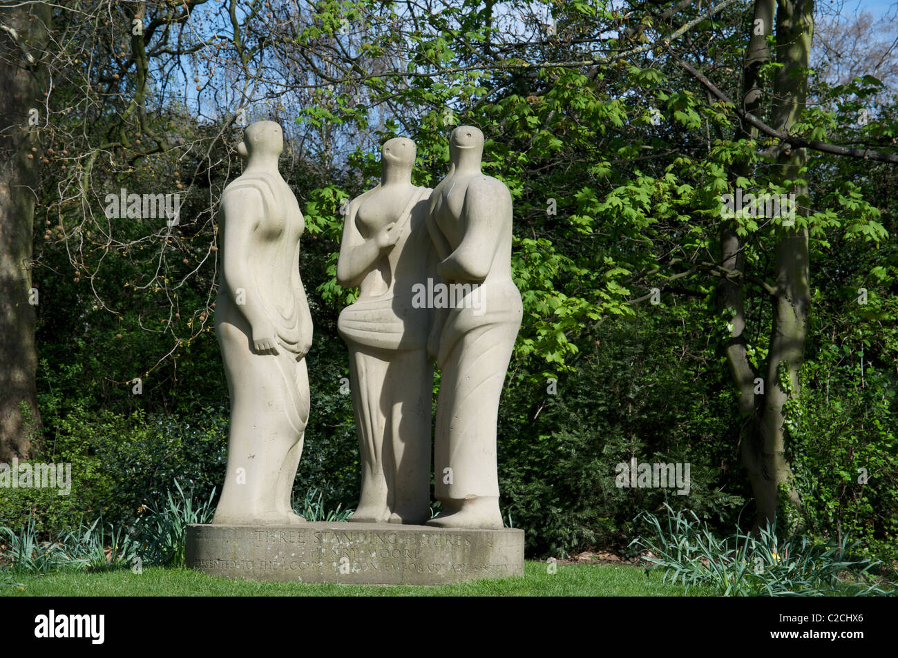 Three Standing Figures, sculptures by Henry Moore in Battersea Park ...