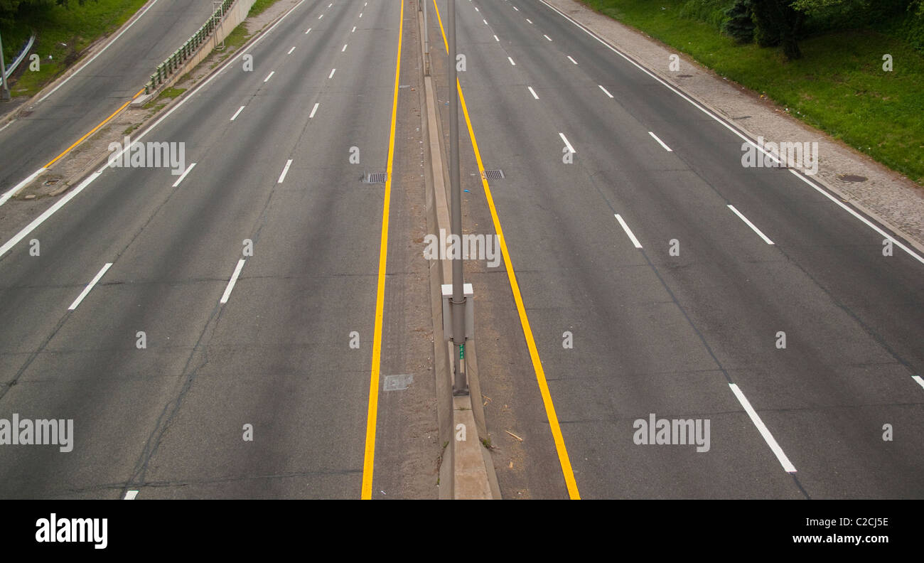 empty highway in New York City Stock Photo - Alamy