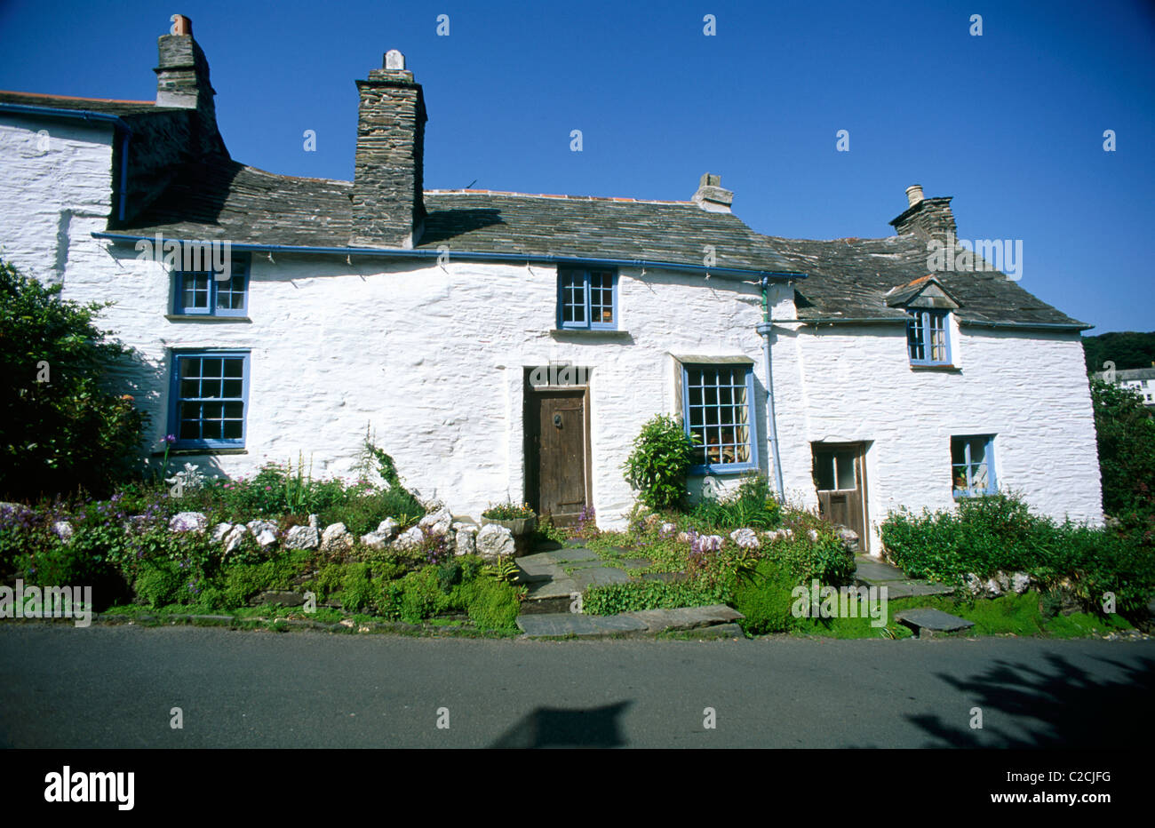 Boscastle cottage terrace row hi-res stock photography and images - Alamy