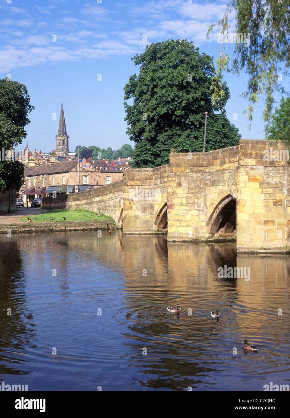 Peak district river wye hi-res stock photography and images - Alamy