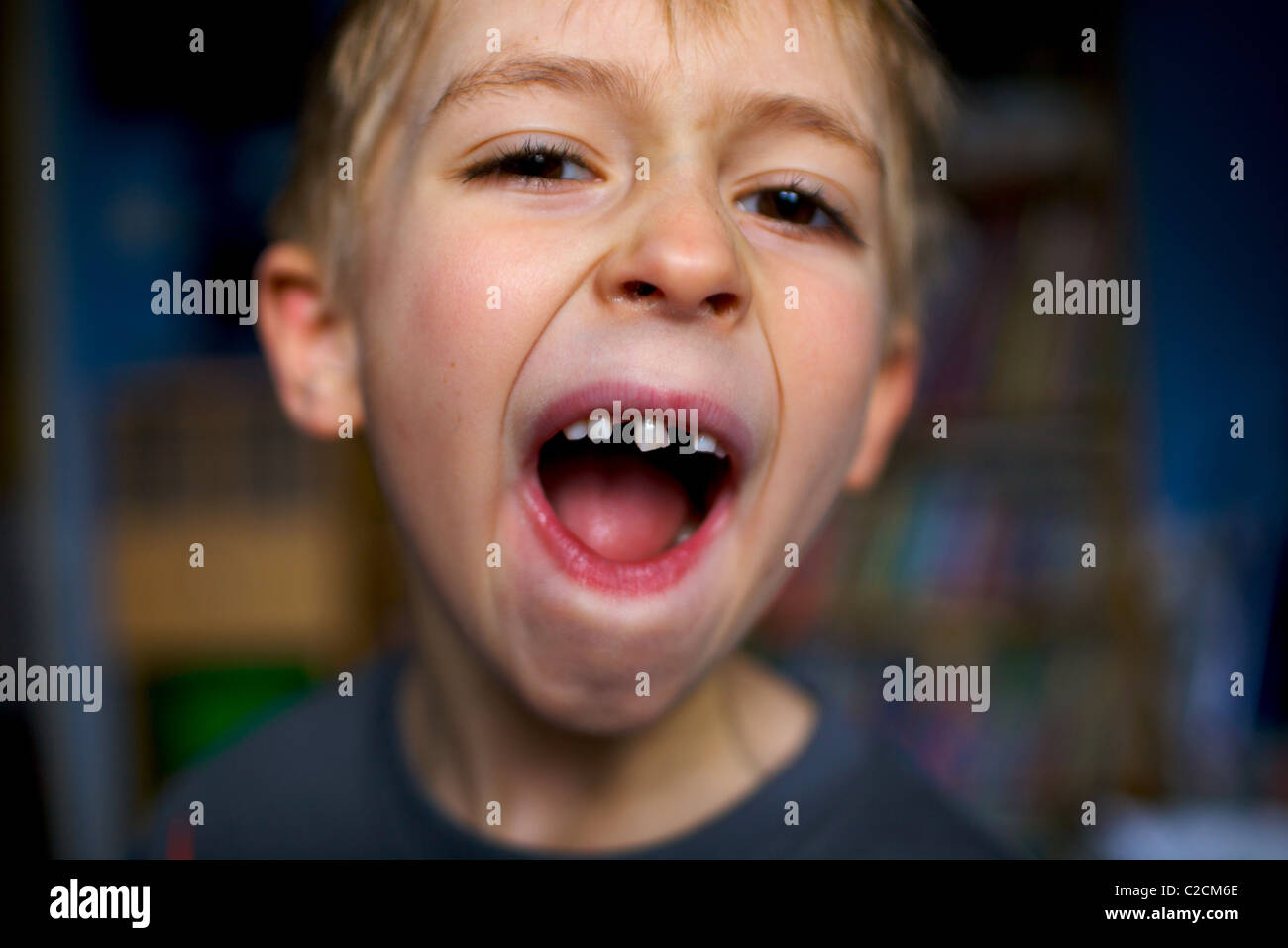 Wobbly teeth hi-res stock photography and images - Alamy