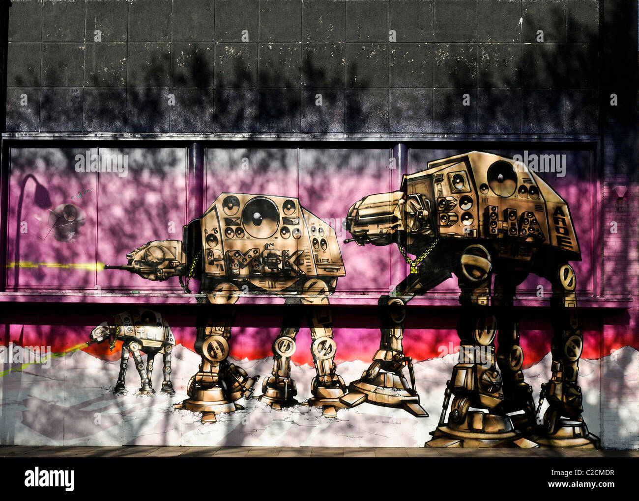 Star wars graffiti hi-res stock photography and images - Alamy