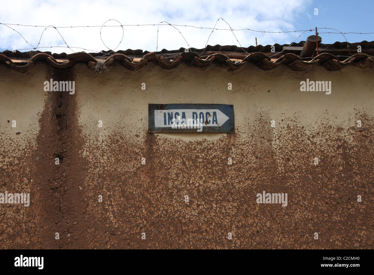Inca Roca wall in Cusco, showing the way to the 12 sided Inca stone ...