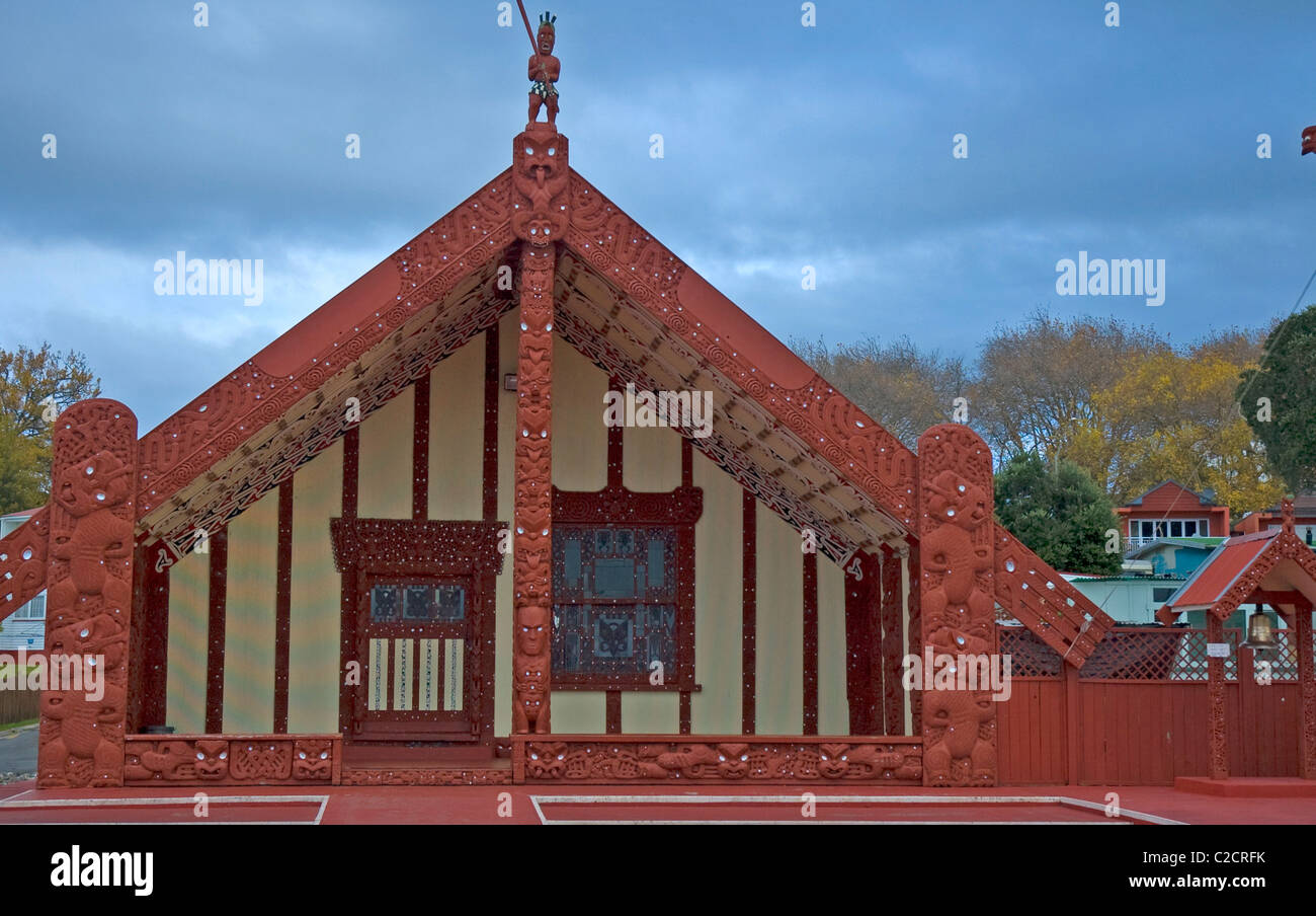 Whare whakairo hi-res stock photography and images - Alamy