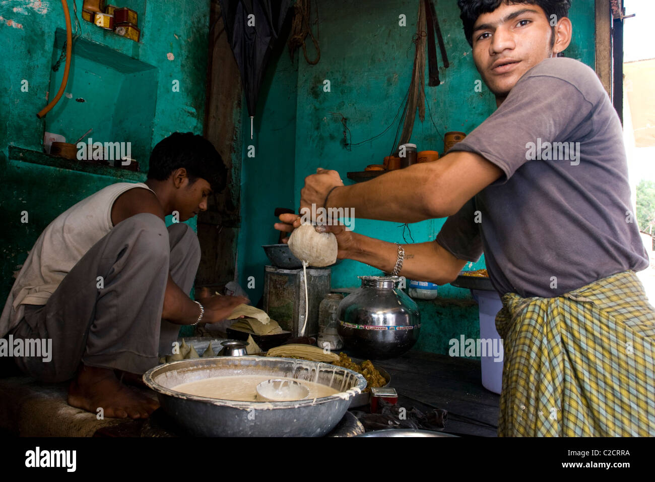 Two samosa hi-res stock photography and images - Alamy