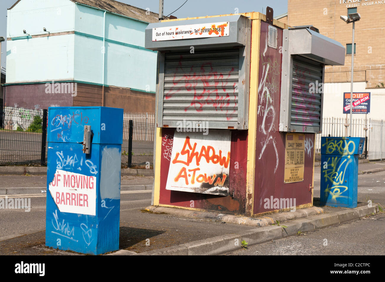 Graffiti parking car park hi-res stock photography and images - Alamy